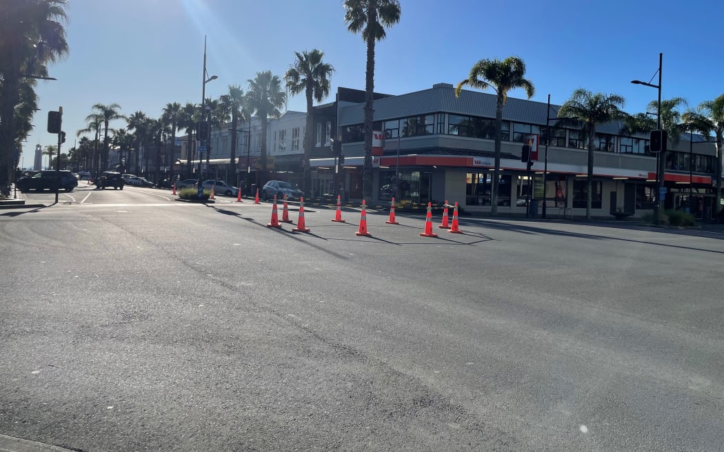 Gisborne CBD traffic lights back on after Cyclone Gabrielle | RNZ News
