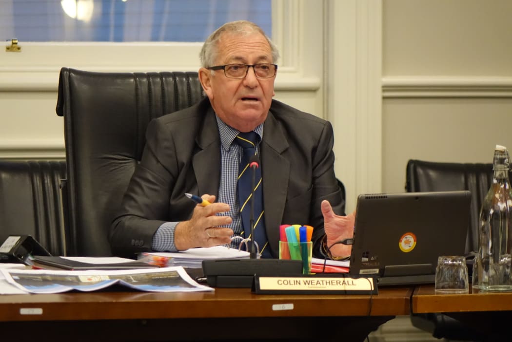 Residents oppose 'overscale' Otago windfarm | RNZ News