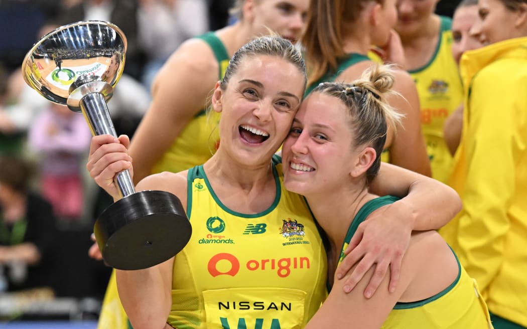 The ultimate team sport: A guide to the Netball World Cup | RNZ News