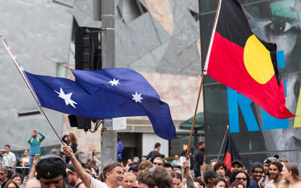Aboriginal flag set to fly permanently on Sydney Harbour Bridge | RNZ News