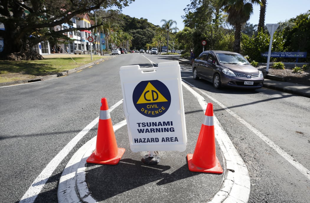 New tsunami alert in works for NZ after Tonga eruption | RNZ News