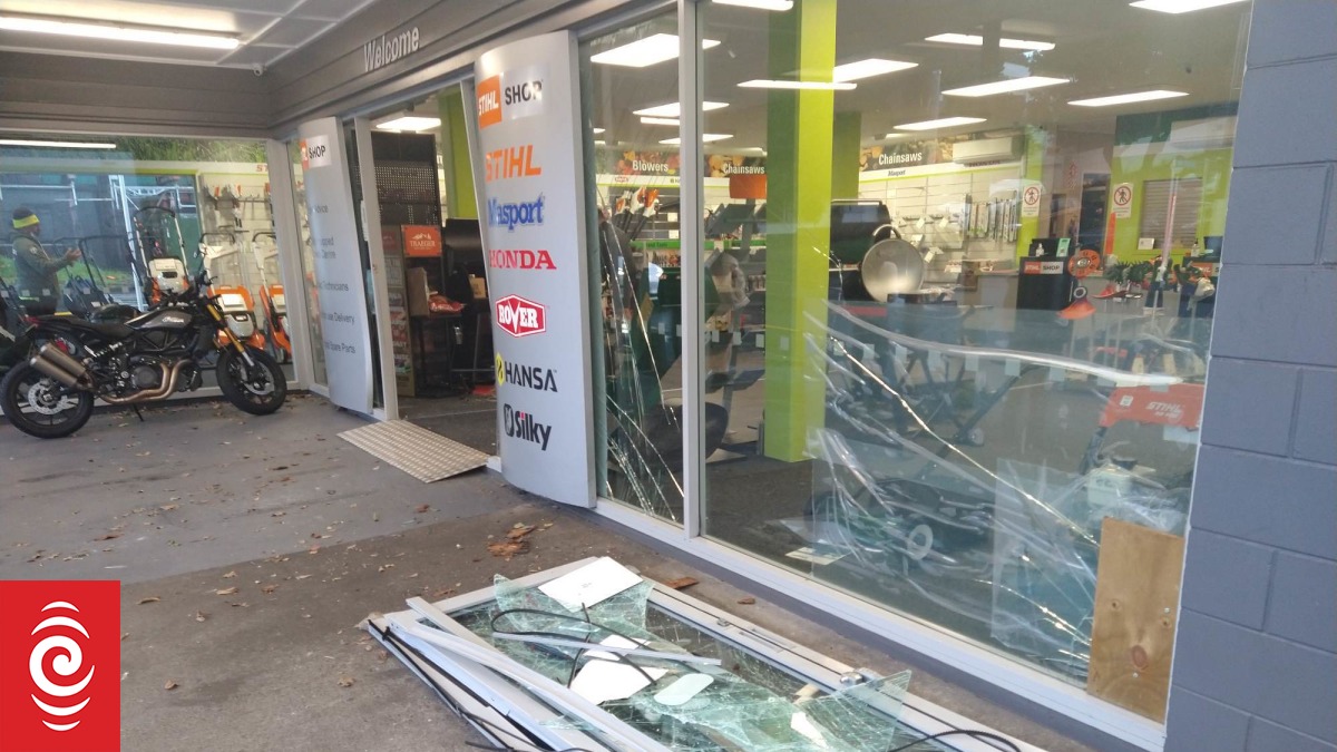 400% increase in ram raids, few prosecutions - police data | RNZ News
