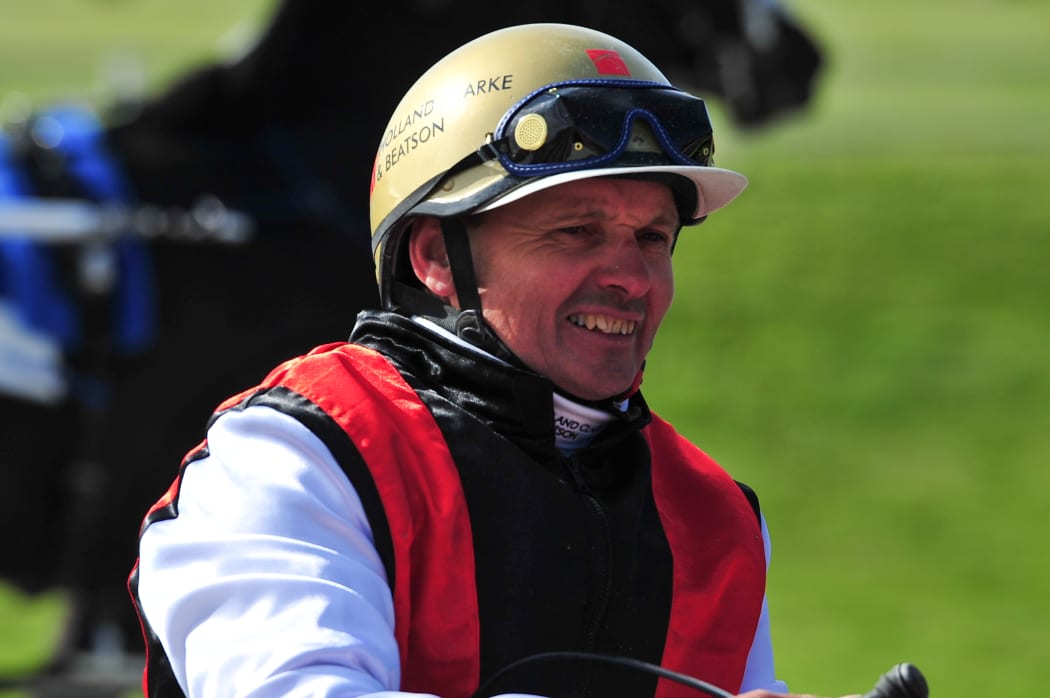 May stable after medical event in harness race | RNZ News