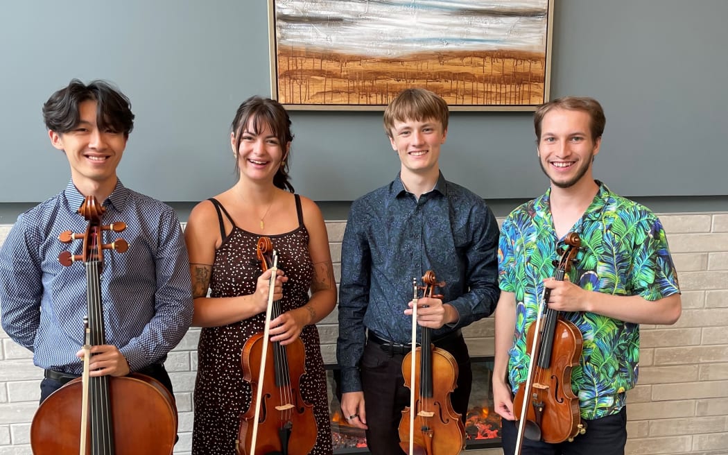 Rising young stars of string and piano performance | RNZ