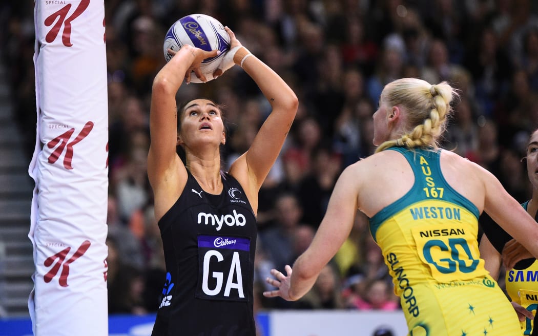 Netball: Mutual respect as iconic coaches go head to head | RNZ News
