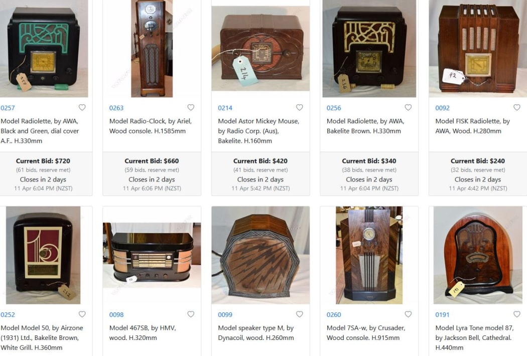 Vintage radio auction goes live, bids start at $10 | RNZ News
