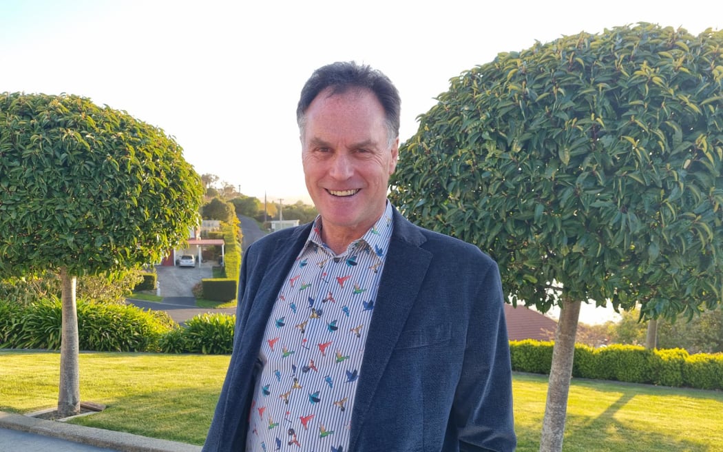 Dunedin deputy mayor Sophie Barker resigns, says 'untenable' to ...