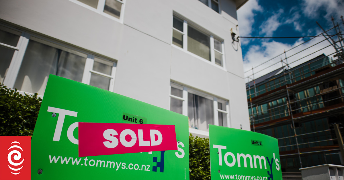 No clear direction expected from Q4 GDP figures | RNZ News