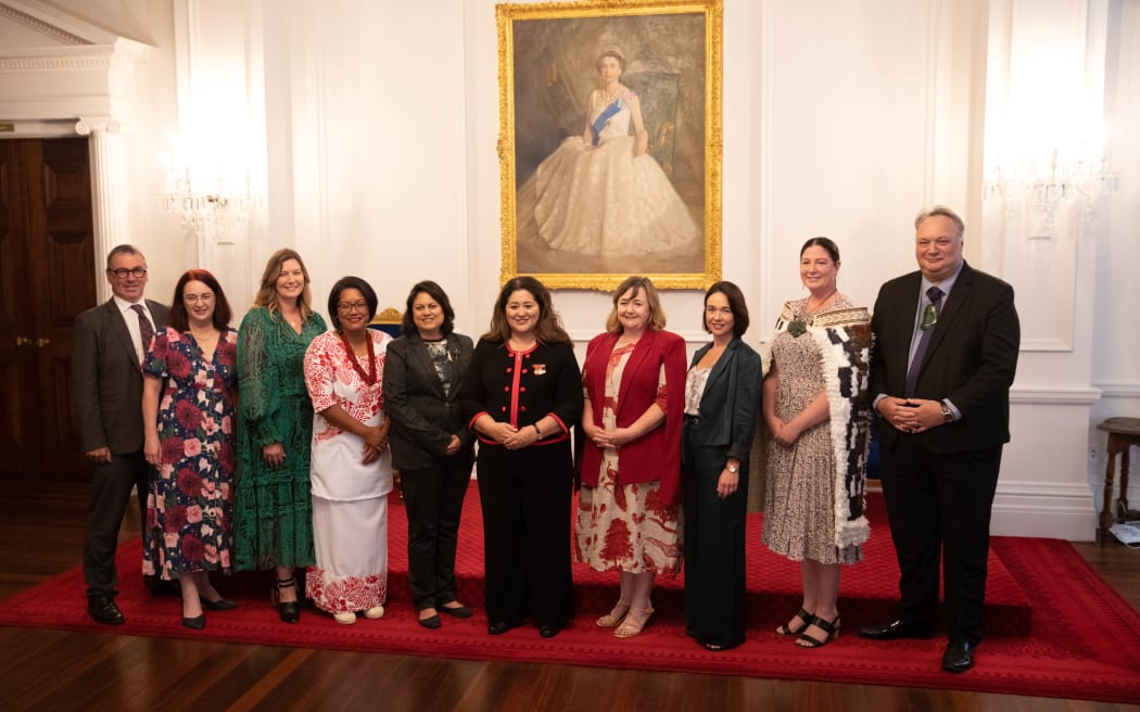 New ministers sworn in following Chris Hipkins' Cabinet shuffle | RNZ News