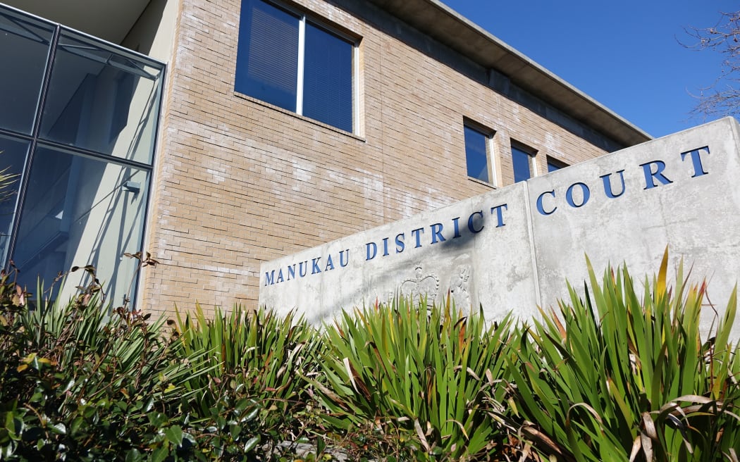 Stalker breaches release conditions | RNZ News