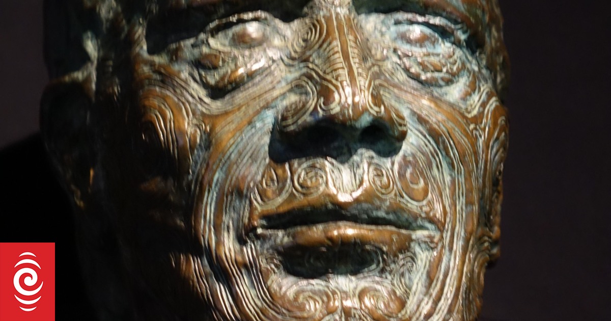 Kingi Tawhiao bust for museum | RNZ News