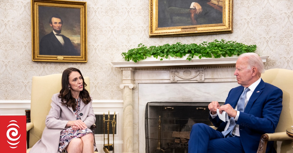 Jacinda Ardern meets Joe Biden, Kamala Harris at White House | RNZ