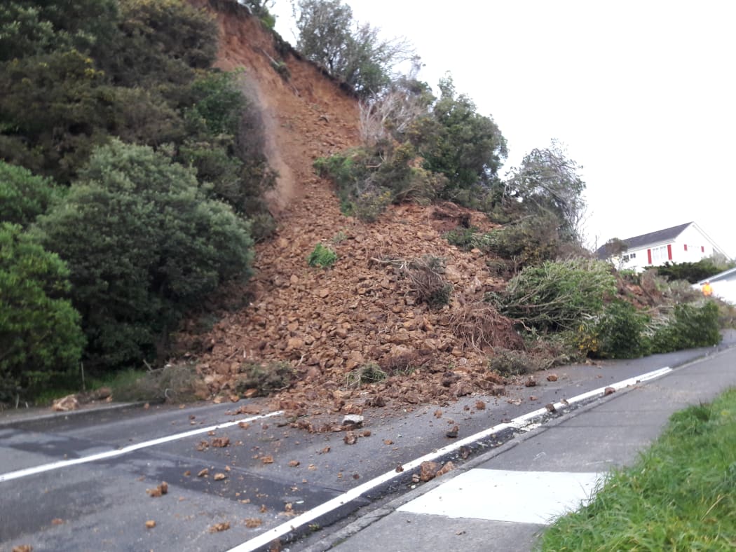 Another landslip in Wellington after days of heavy rain | RNZ