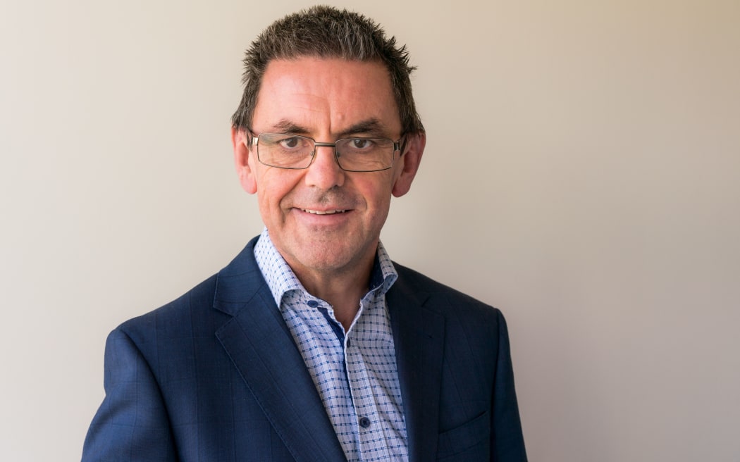 Chris Fleming announces exit from top health role | RNZ News
