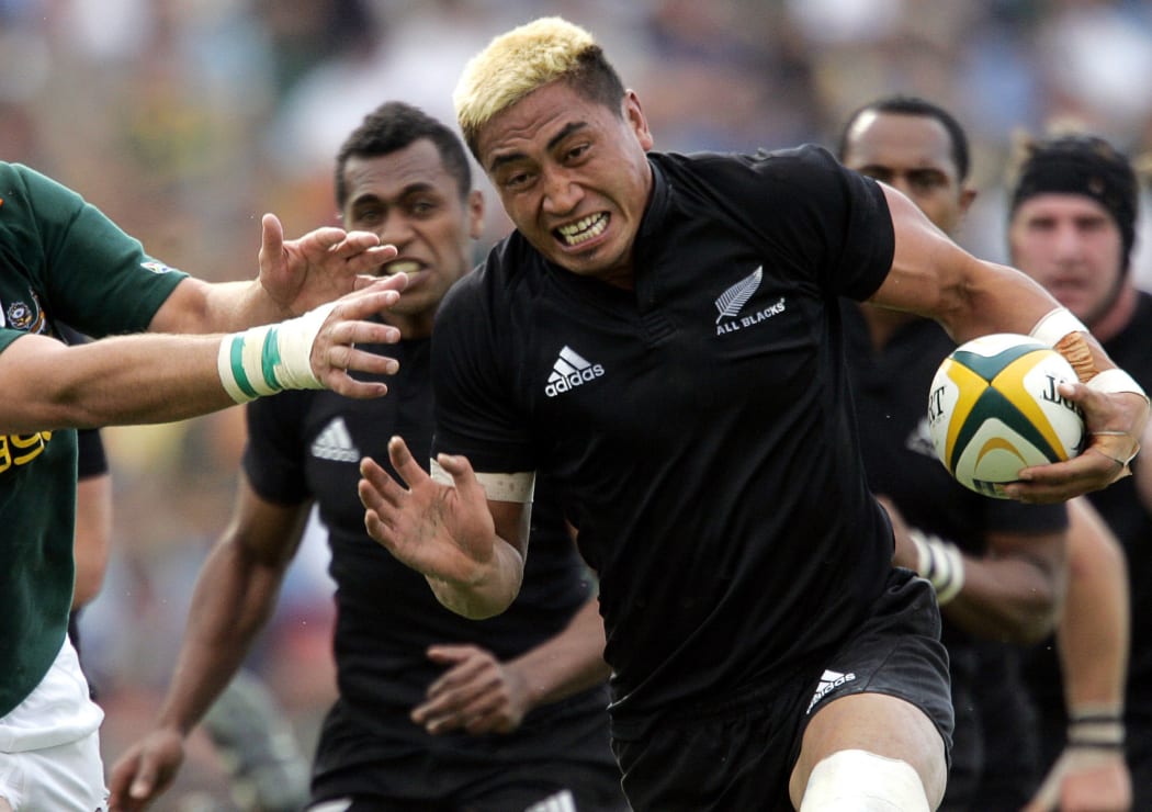 Tributes paid to Jerry Collins | RNZ News