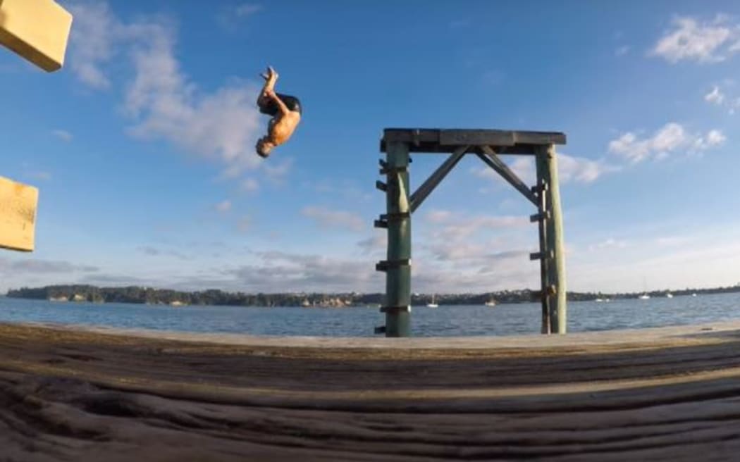 Actor Bruce Hopkins is doing backwards somersaults for charity | RNZ