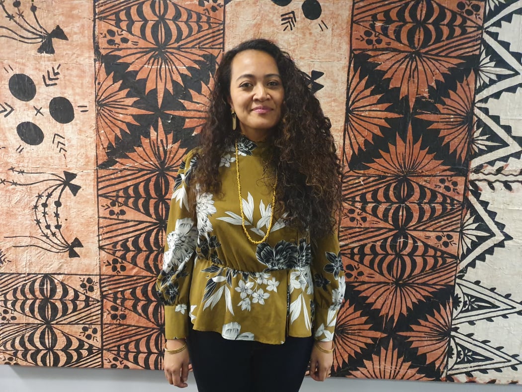 US-based Tongan artist wins NZ arts residency | RNZ News