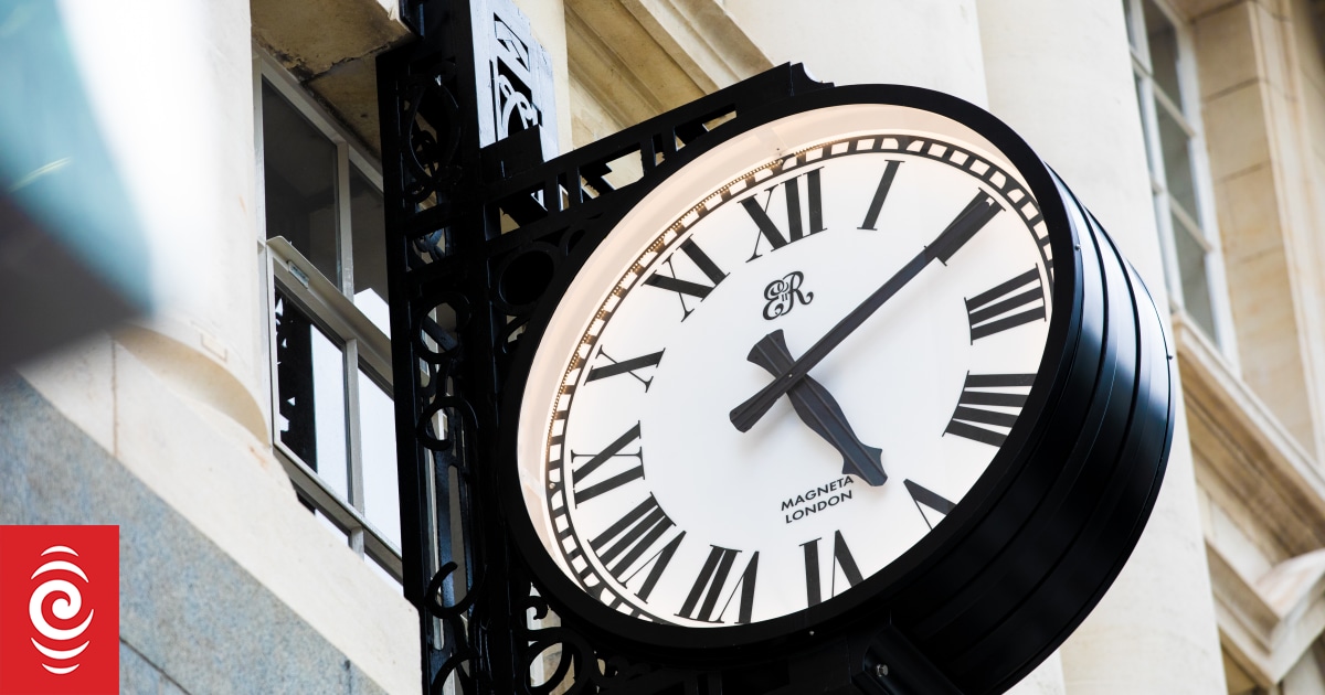 The Pre-Panel with Ruth Money and David Cormack | RNZ