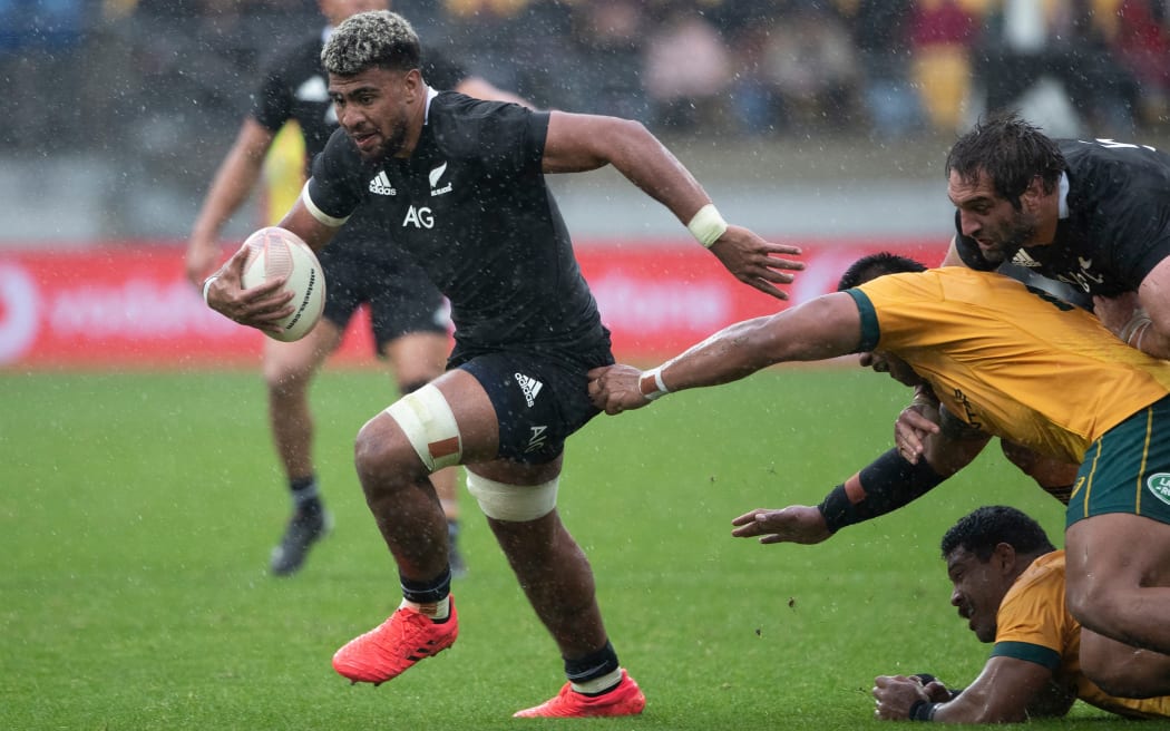 Hoskins Sotutu to start as All Blacks make minimal changes | RNZ News