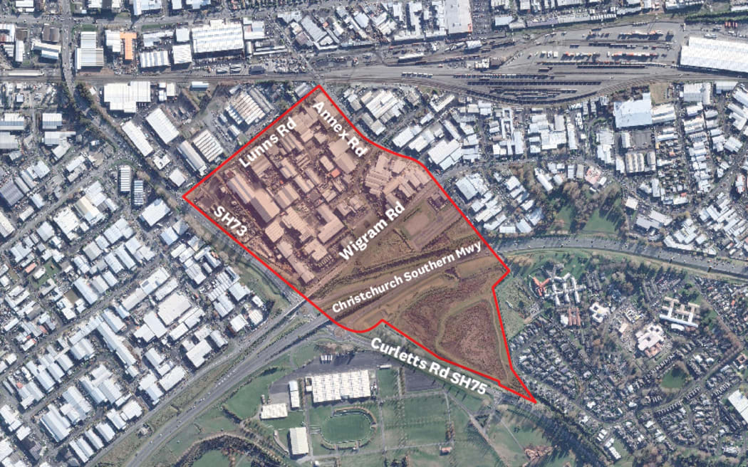 Christchurch councils work to contain another waterway spill | RNZ News