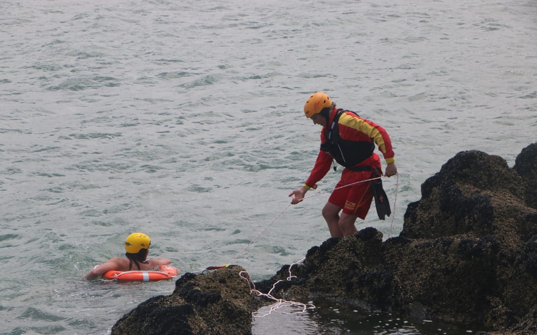 Water safety groups launch campaign to prevent drownings | RNZ News