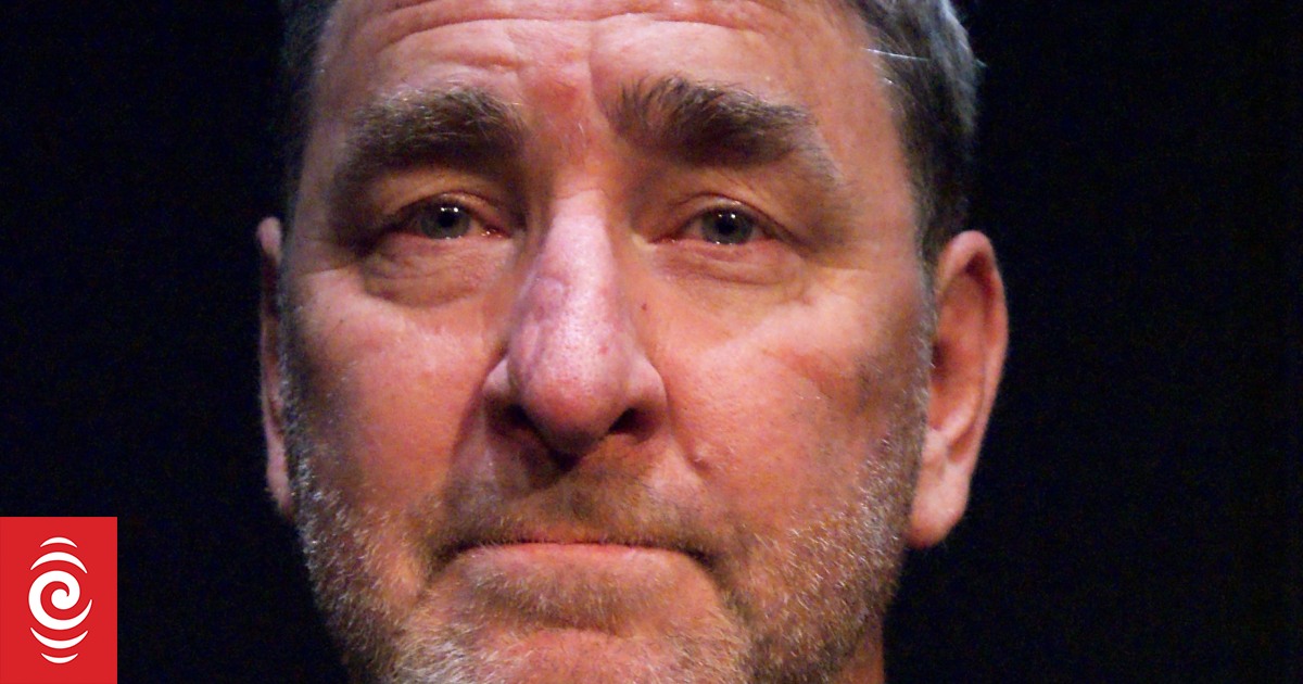 Playing Favourites with Russell Brown | RNZ