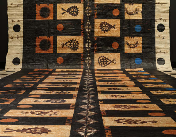 Kulimoe'anga Stone Maka | A Gallery from Standing Room Only | RNZ National