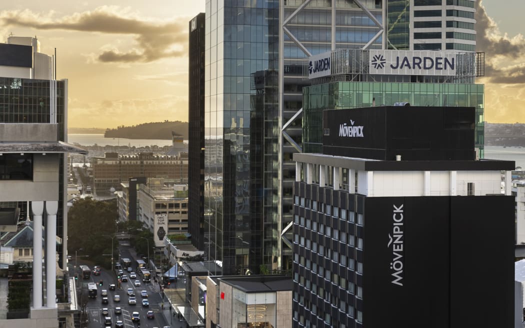 Hotel chain Accor pushes for NZ move to green traffic light setting ...