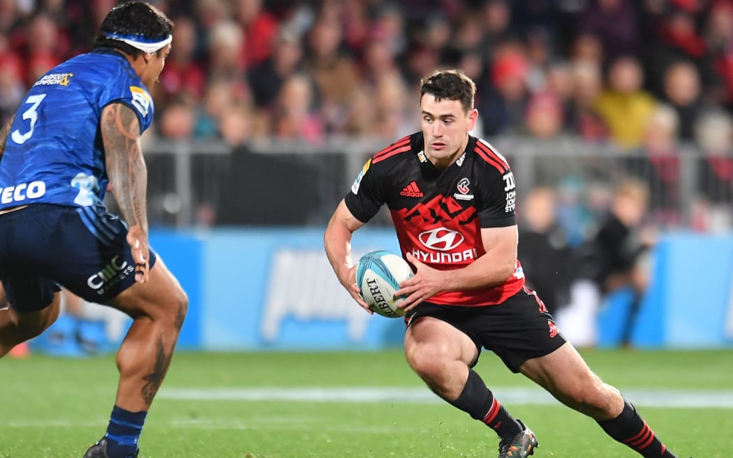 Super Rugby Pacific: Crusaders shift up a gear while Chiefs are left ...