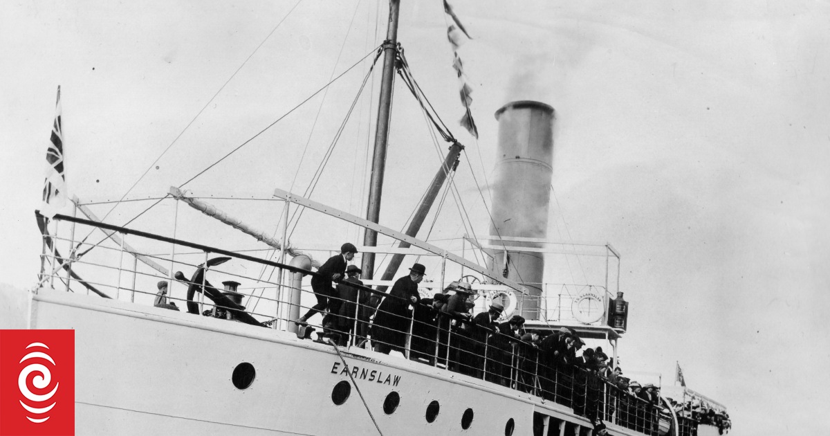 Twin-screw steamer marks 110th birthday | RNZ