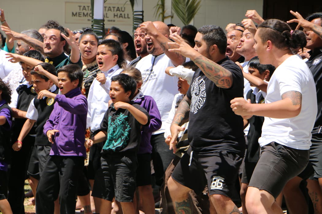 Govt sorry for taking iwi's land | RNZ News