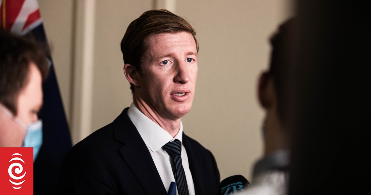 Commentator on Sam Uffindell standing down temporarily for ...