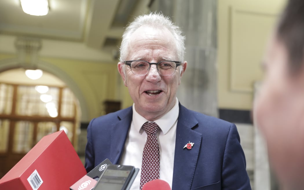 Simon O'Connor apologises to fellow National MPs over abortion post | RNZ News