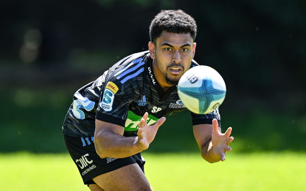 Eyes on the prize but also the jersey for Stephen Perofeta | RNZ News