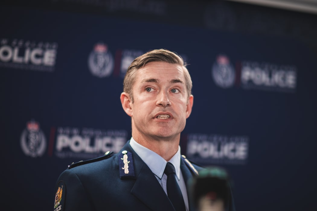 Police putting pressure on warring gangs in Auckland - Coster | RNZ News
