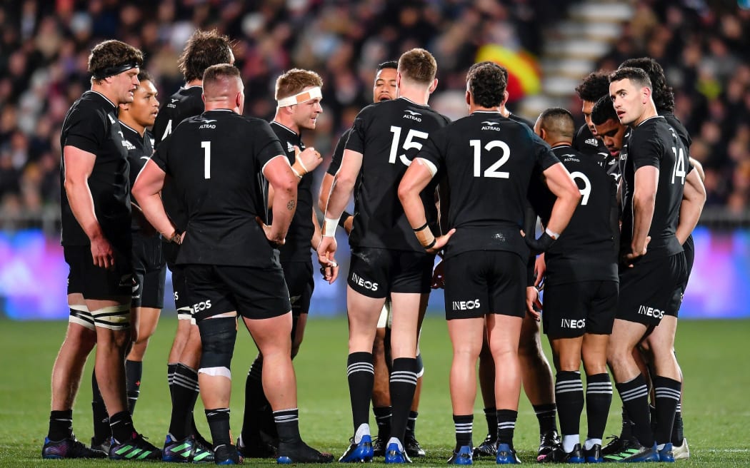 Test rugby: All Blacks defeated 25-18 by Argentina on home soil | RNZ News
