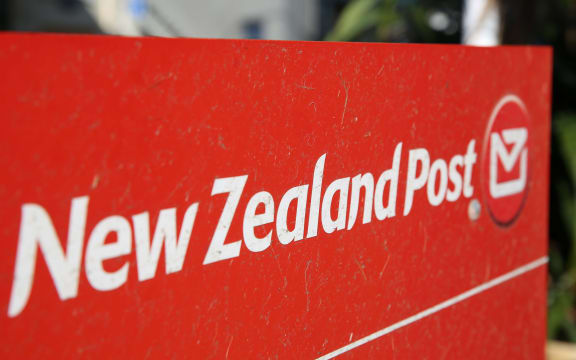 Parcel volumes up as more order online | RNZ News