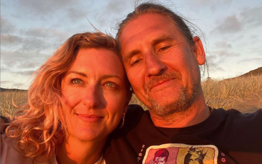 Navigating new territory: Covid, vaccines and relationships | RNZ News