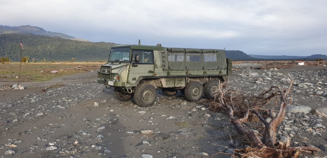 Defence Force begins work at Fox River | RNZ News