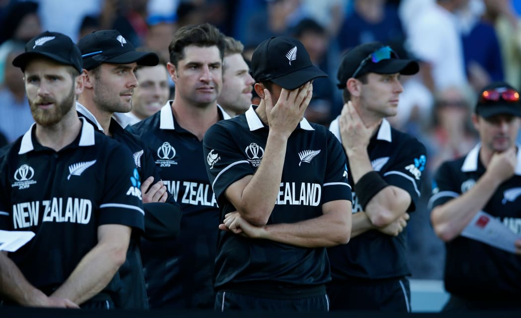 Social media goes crazy over Black Caps' heartbreaking loss | RNZ News
