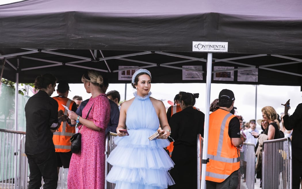 In pictures: Thousands turn out for Christchurch's Cup and Show | RNZ News