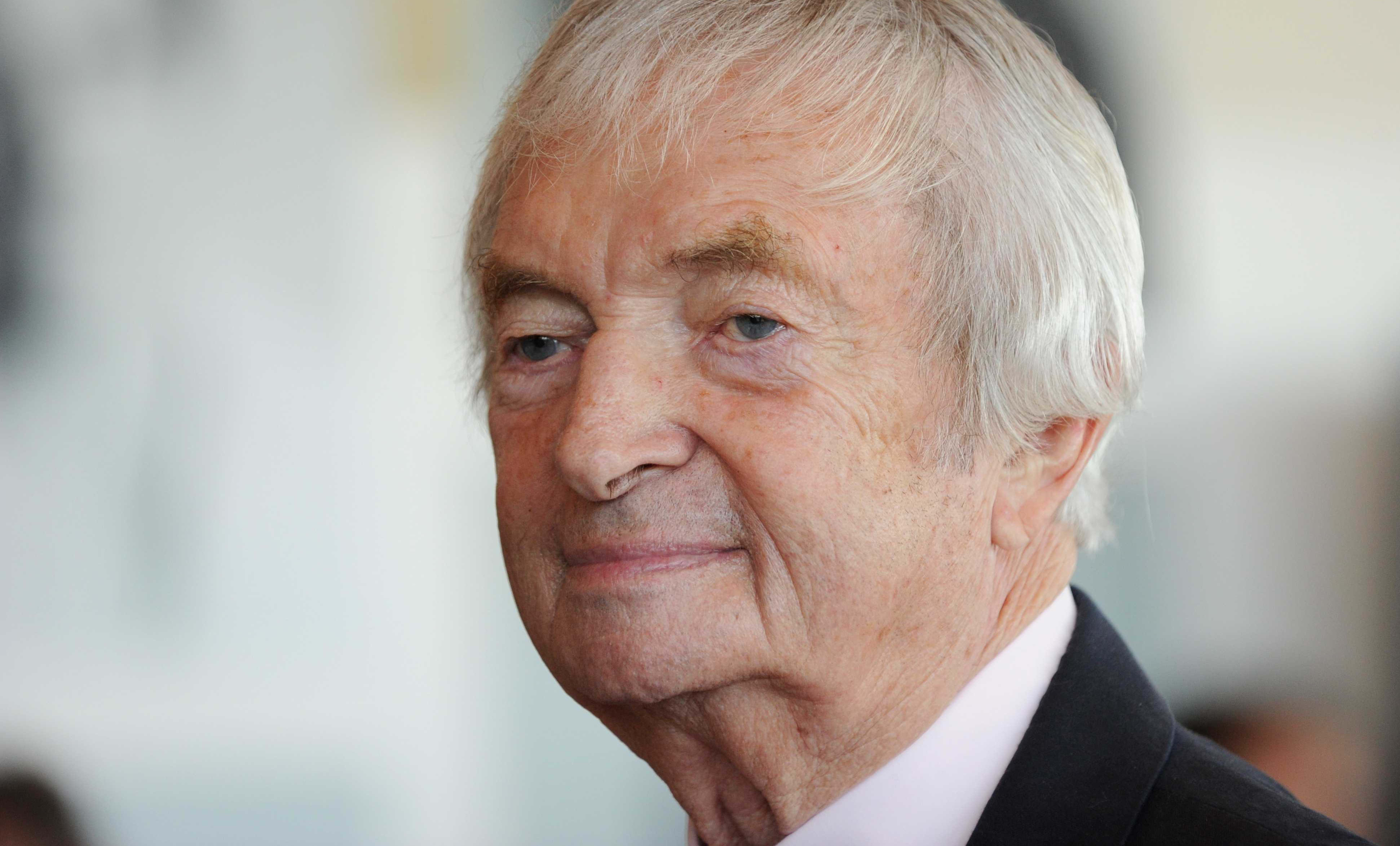 No to Benaud state funeral | RNZ News