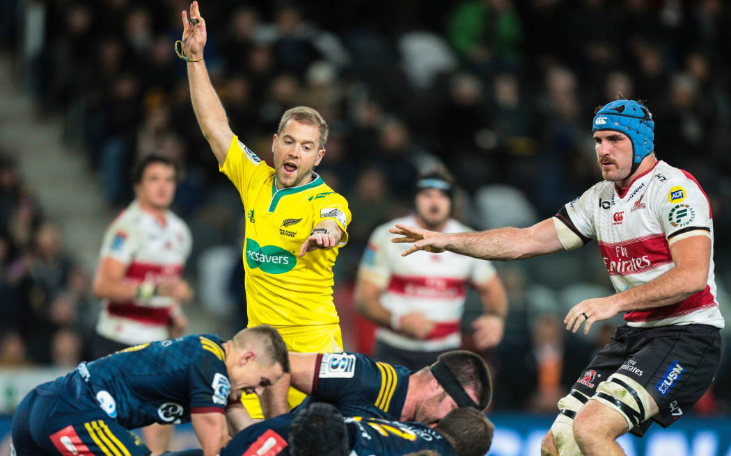 Gardner to referee Super Rugby final | RNZ News