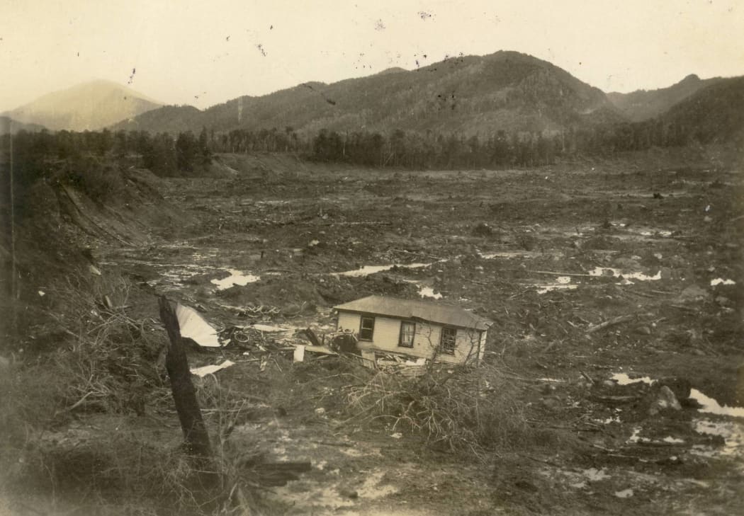 What we do during an earthquake & why it matters | RNZ