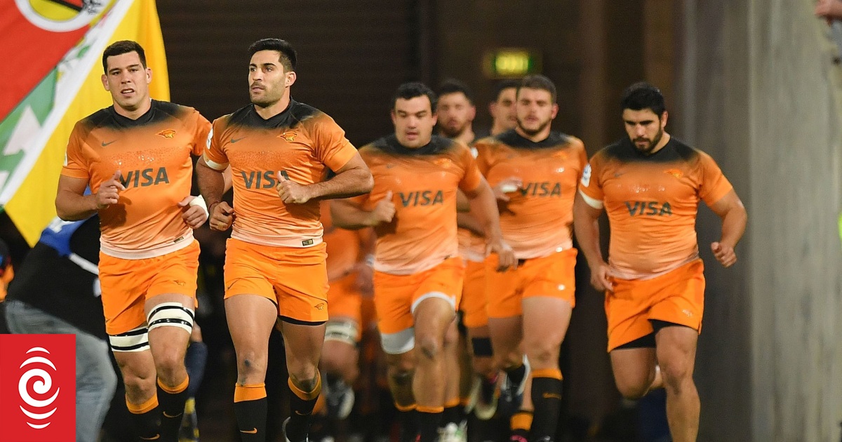 Battle of packs to decide first Super Rugby semi-final | RNZ News