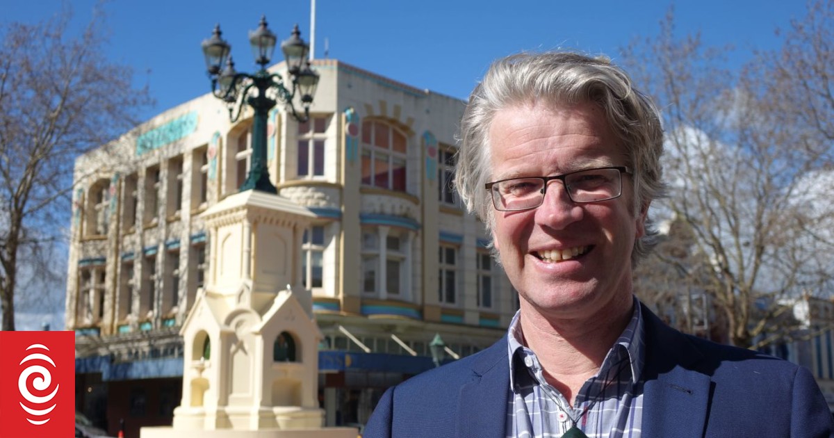 The Panel with Julia Whaipooti and Alan McElroy (Part 2) | RNZ