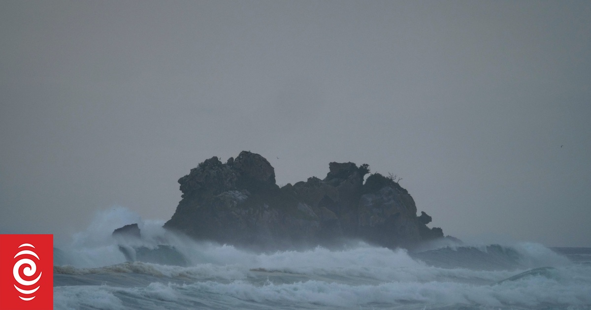 Most tsunami sirens in Auckland to be deactivated due to theft, age ...