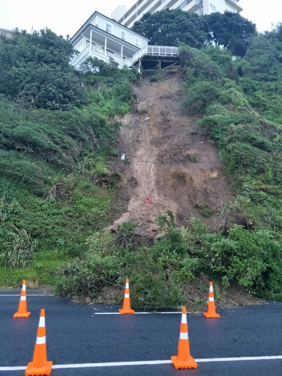 Wellington landslips | A Gallery from News | RNZ