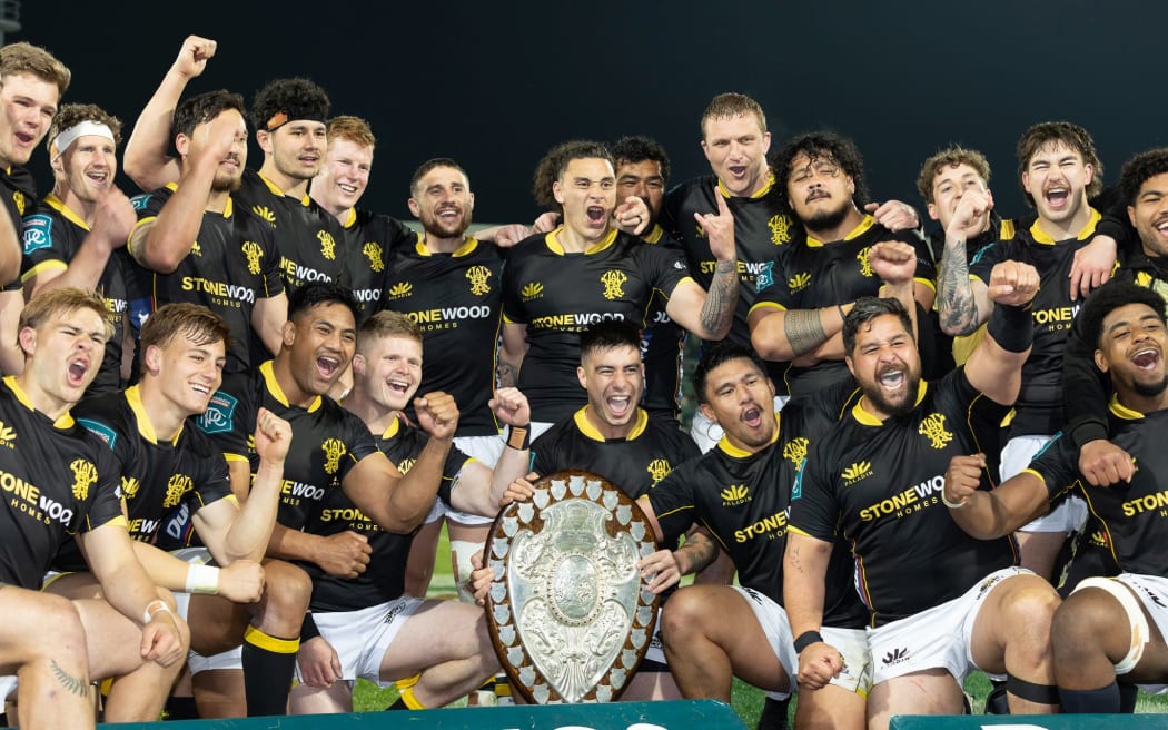 Wellington lift the Ranfurly Shield | RNZ News