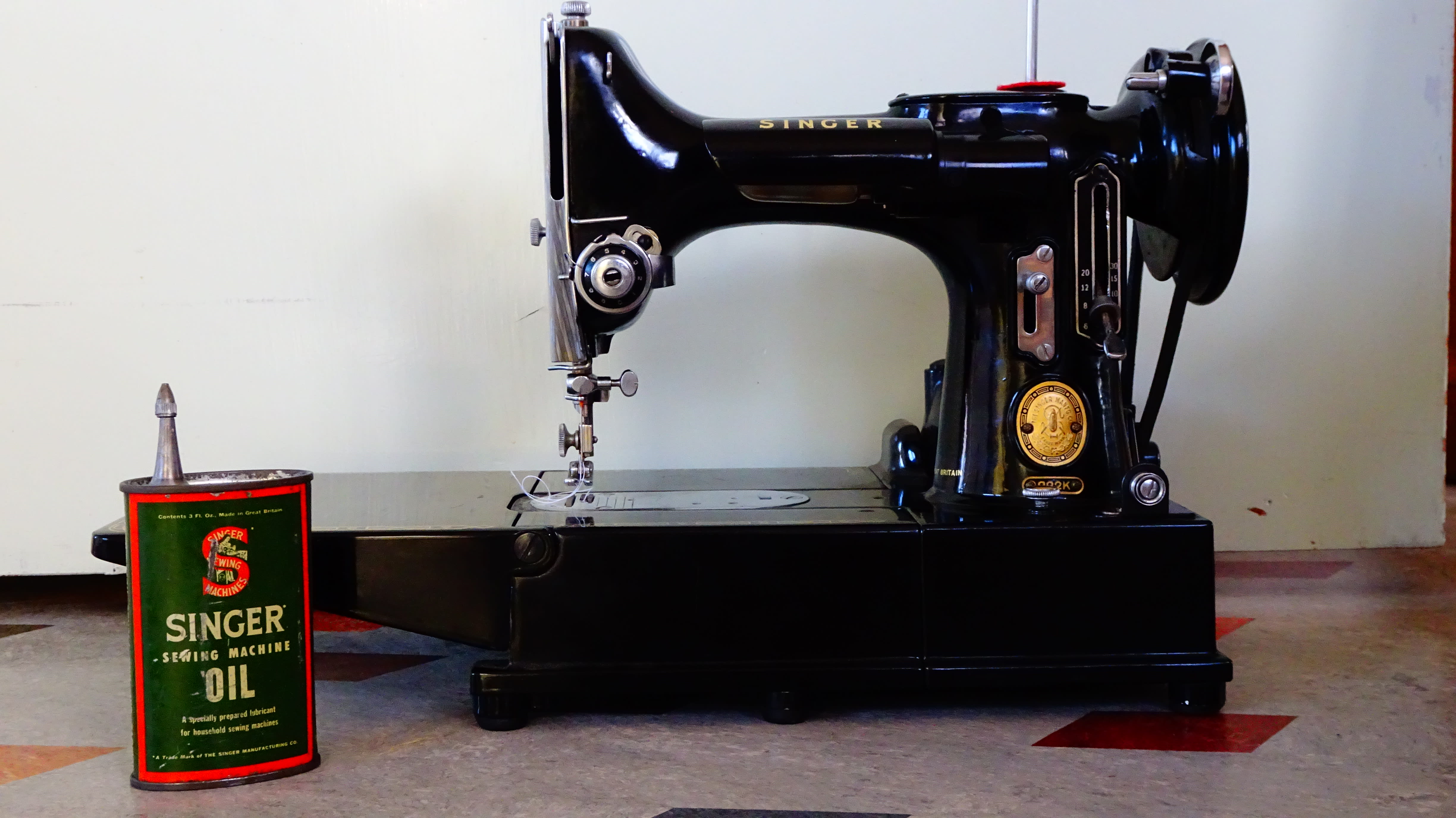 Gary Hucker's sewing machines | A Gallery from Nine To Noon | RNZ National